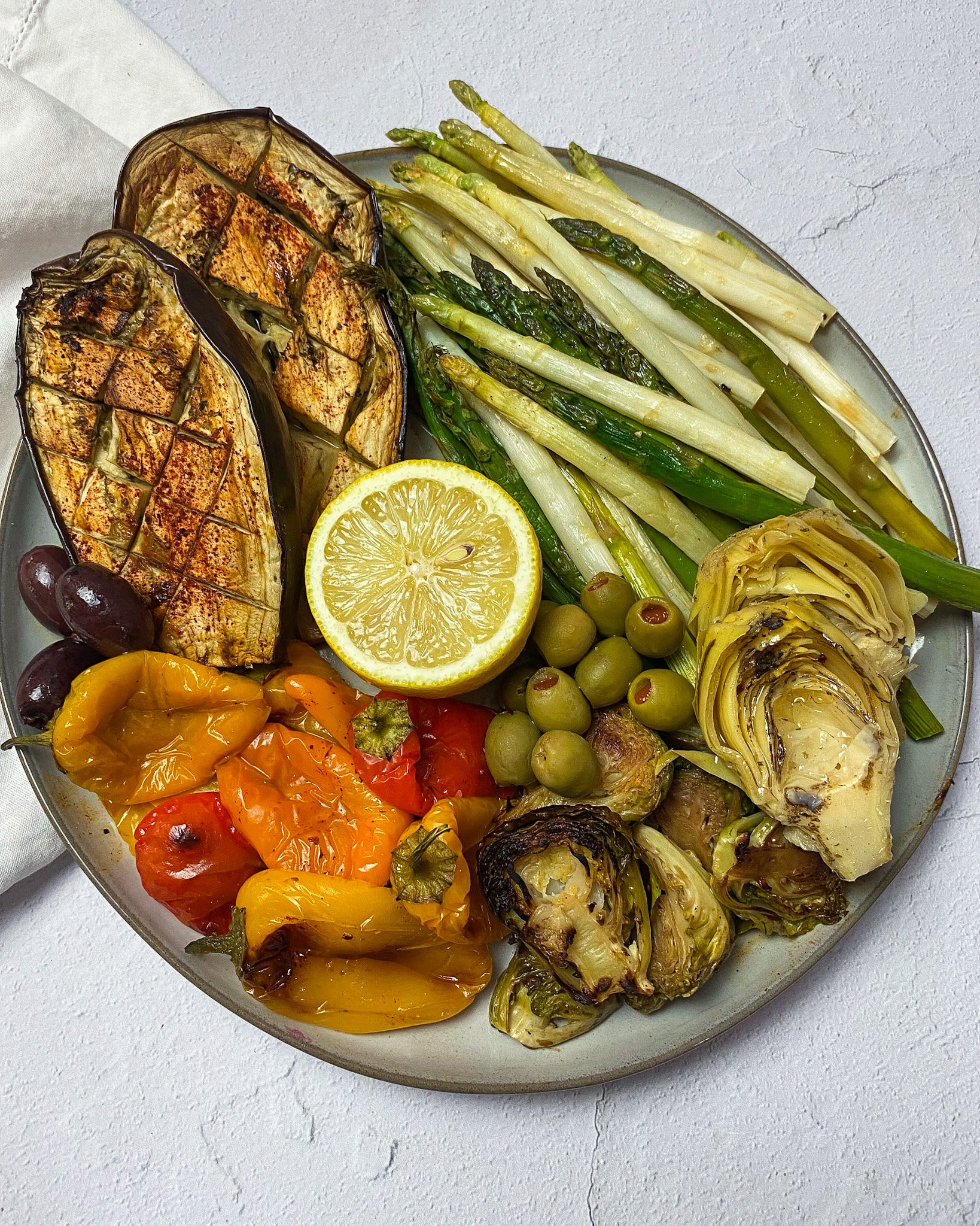 Vegan Mediterranean Mezze Platter - BetterFoodGuru
