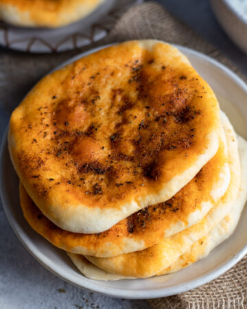 Fluffy Homemade Pita Bread - BetterFoodGuru
