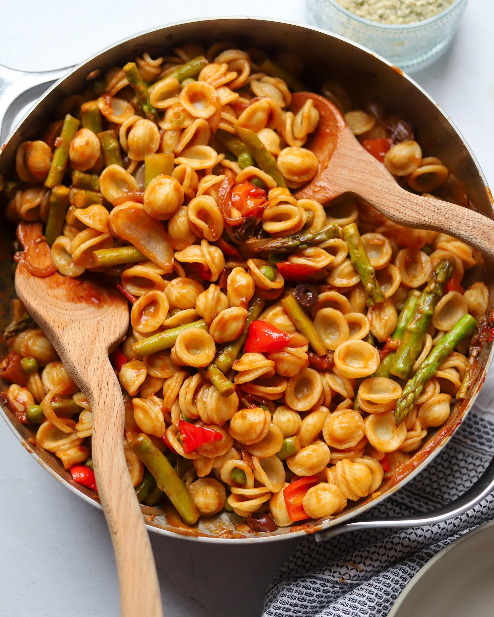 Balsamic Asparagus Pasta Primavera - BetterFoodGuru